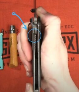 Frame Lock vs. Liner Lock For Pocket Knives